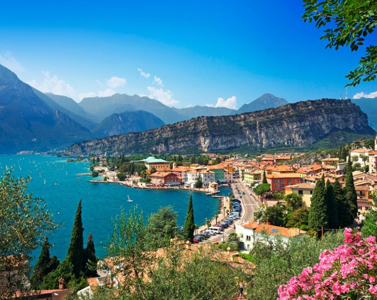 10 Most Beautiful Lakes in Northern Italy - Passero